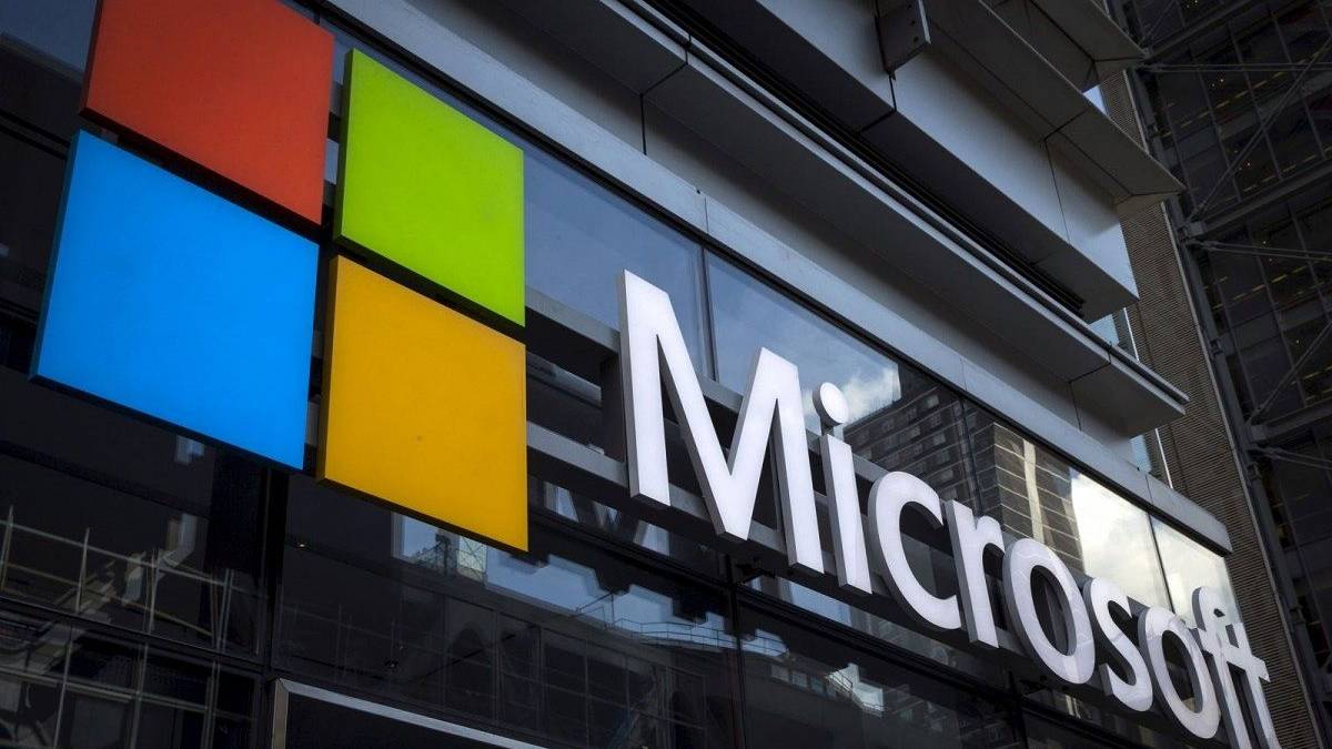 Microsoft just made its own code from the 70s open source, and you can ...