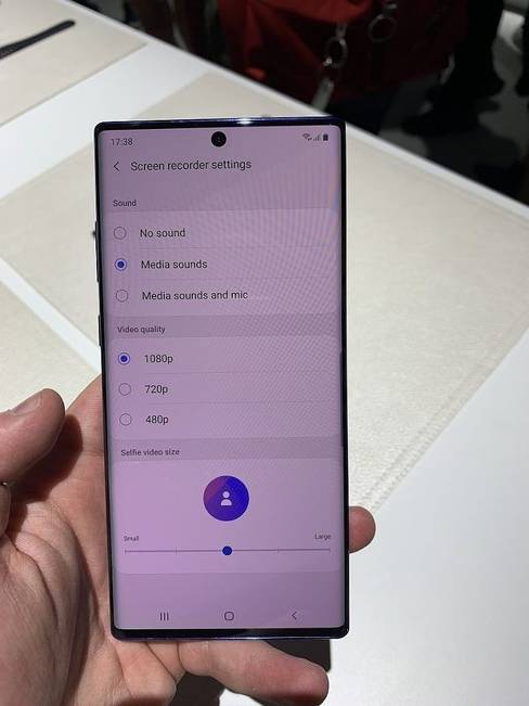screen size note 10