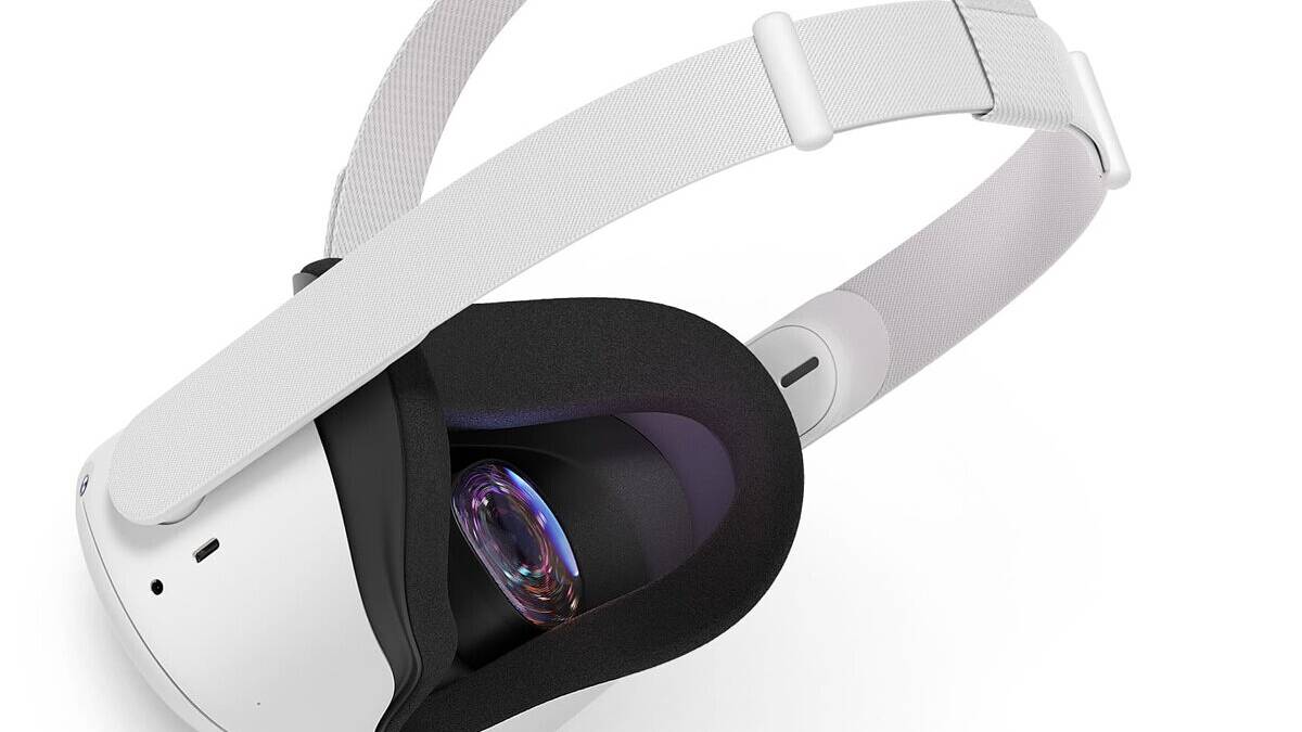 Oculus is bringing multi-user accounts and app sharing to the Quest