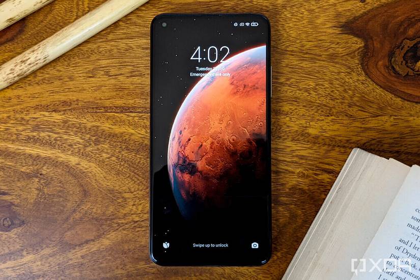 The Xiaomi Mi 10T Pro is proof that a great LCD is better than a good ...