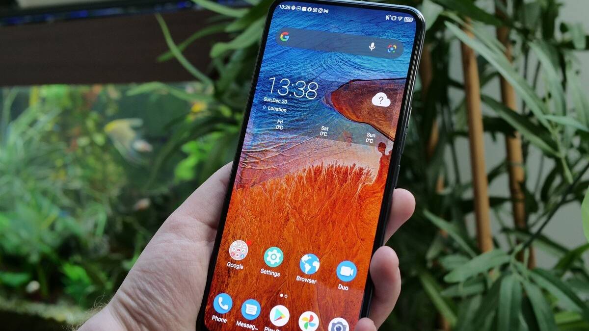 ZTE showcases second-gen in-display camera tech at MWC Shanghai