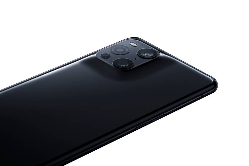 OPPO's Find X3 Pro has a 120Hz display and a microscope camera