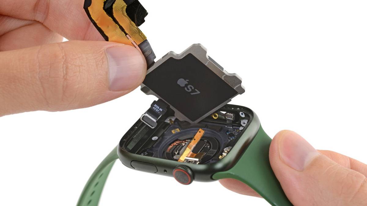 Apple Watch Series 7 teardown reveals no diagnostic port