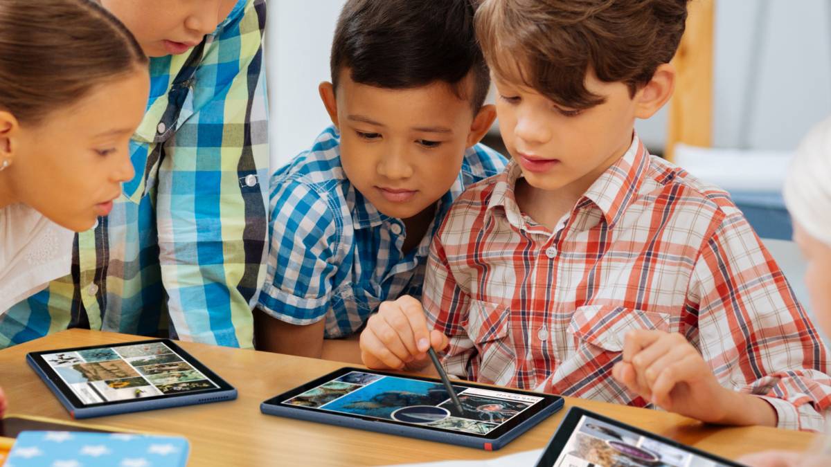 Microsoft highlights new education laptops powered by Windows 11 SE