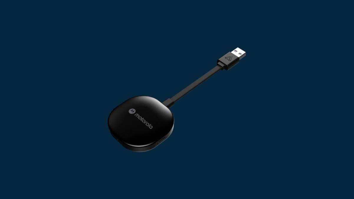 Motorola MA1 brings wireless Android Auto to any car with wired Android ...