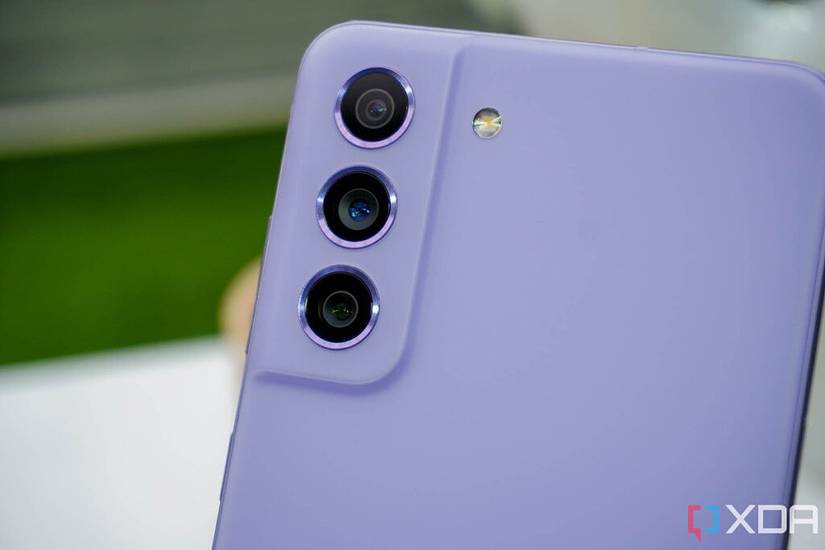 Samsung Galaxy S21 FE vs Google Pixel 6: Which is the best affordable ...