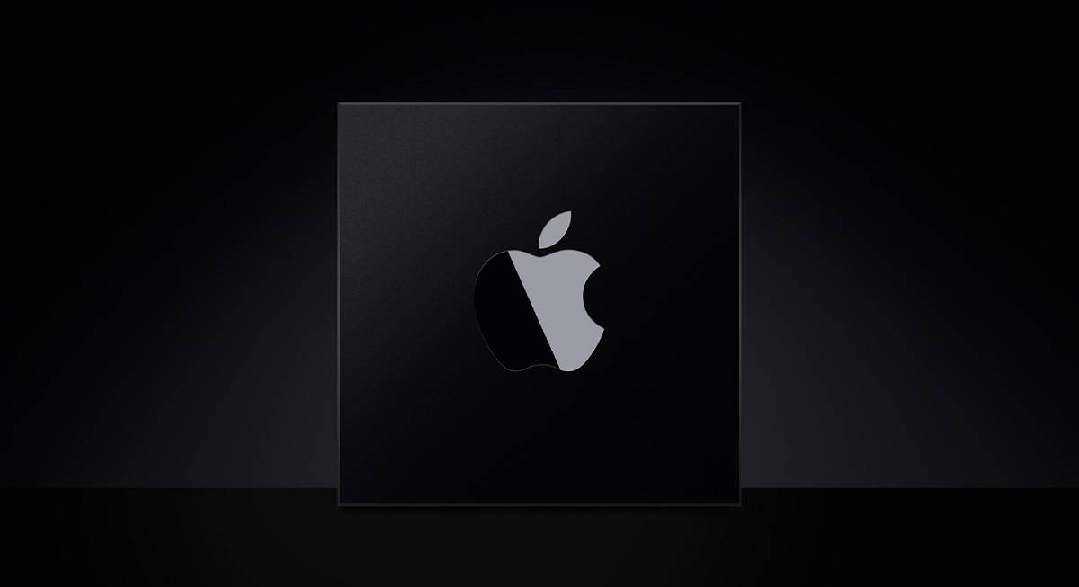 Tim Cook confirms that Apple will begin using chips made in the United ...