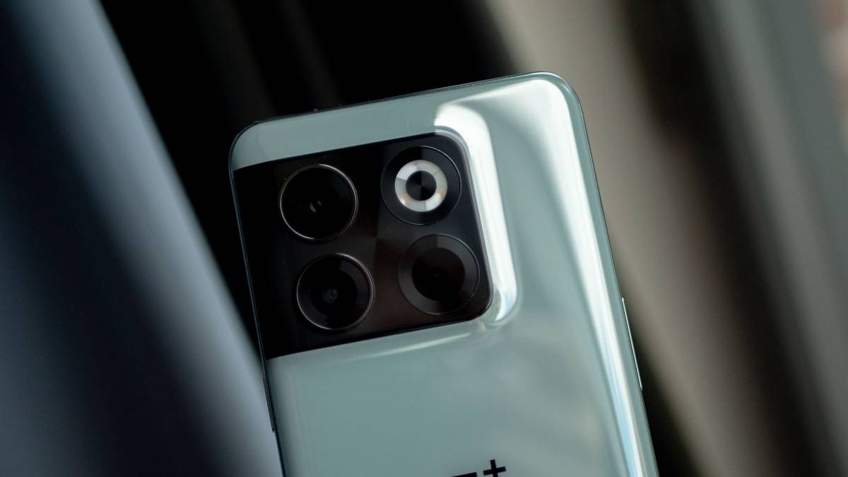 Does the OnePlus 10T have an alert slider?