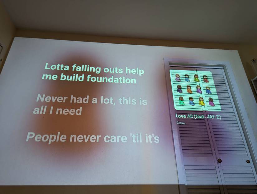 YouTube Music rolls out new UI when casting that features time-synced lyrics