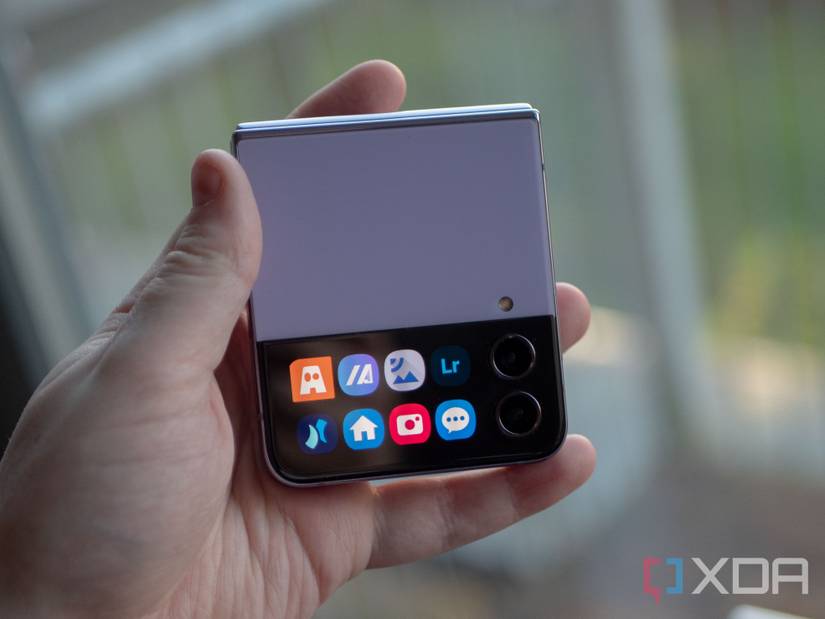 The Samsung Galaxy Z Flip 4's cover screen has a lot more potential ...