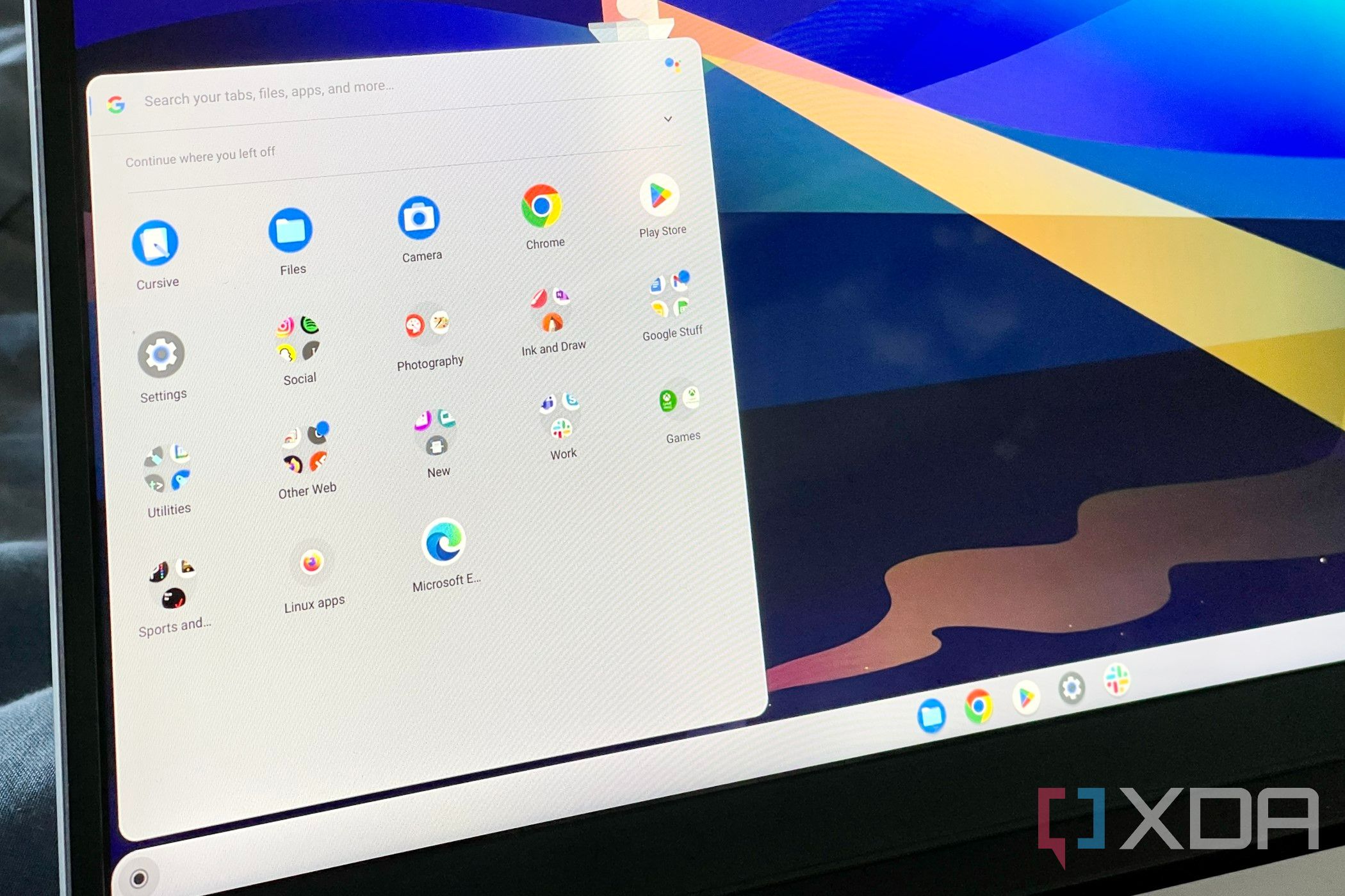 How to rearrange apps on the shelf and launcher on your Chromebook