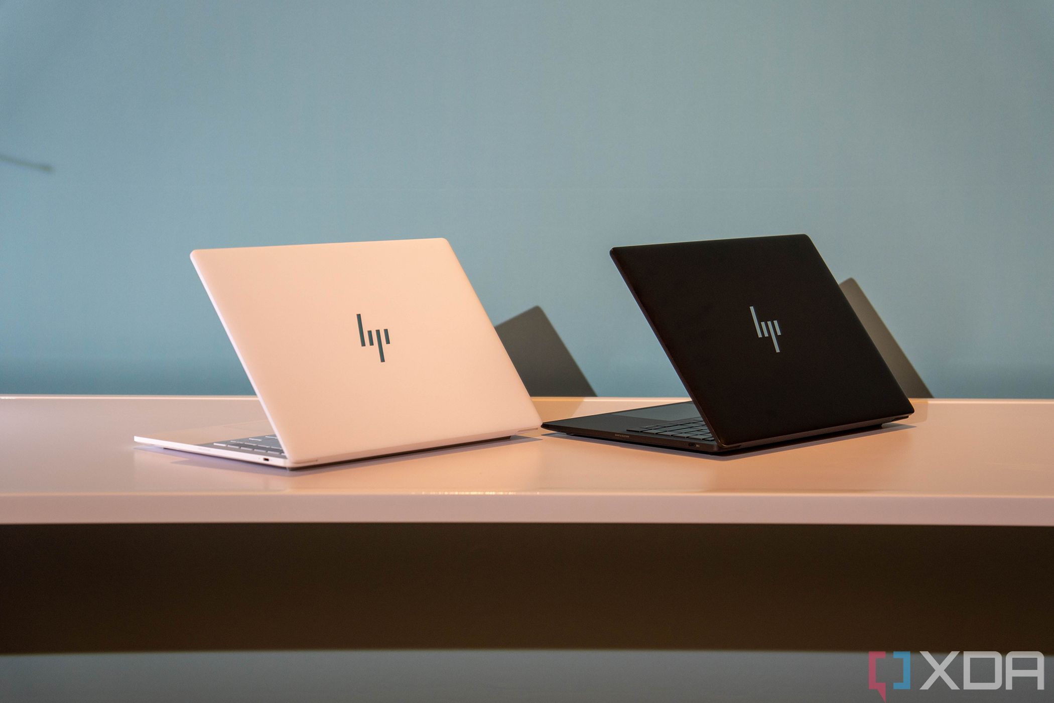 Best chargers for HP Dragonfly Pro in 2023