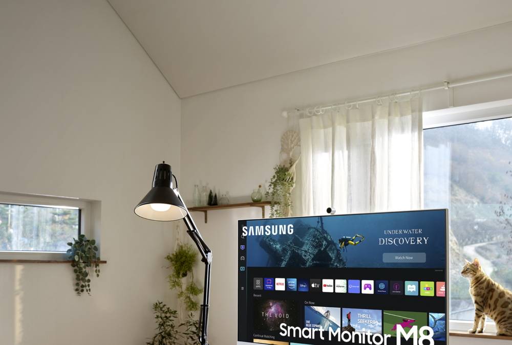 Samsung’s 32-inch smart monitor with webcam drops to one of its best ...