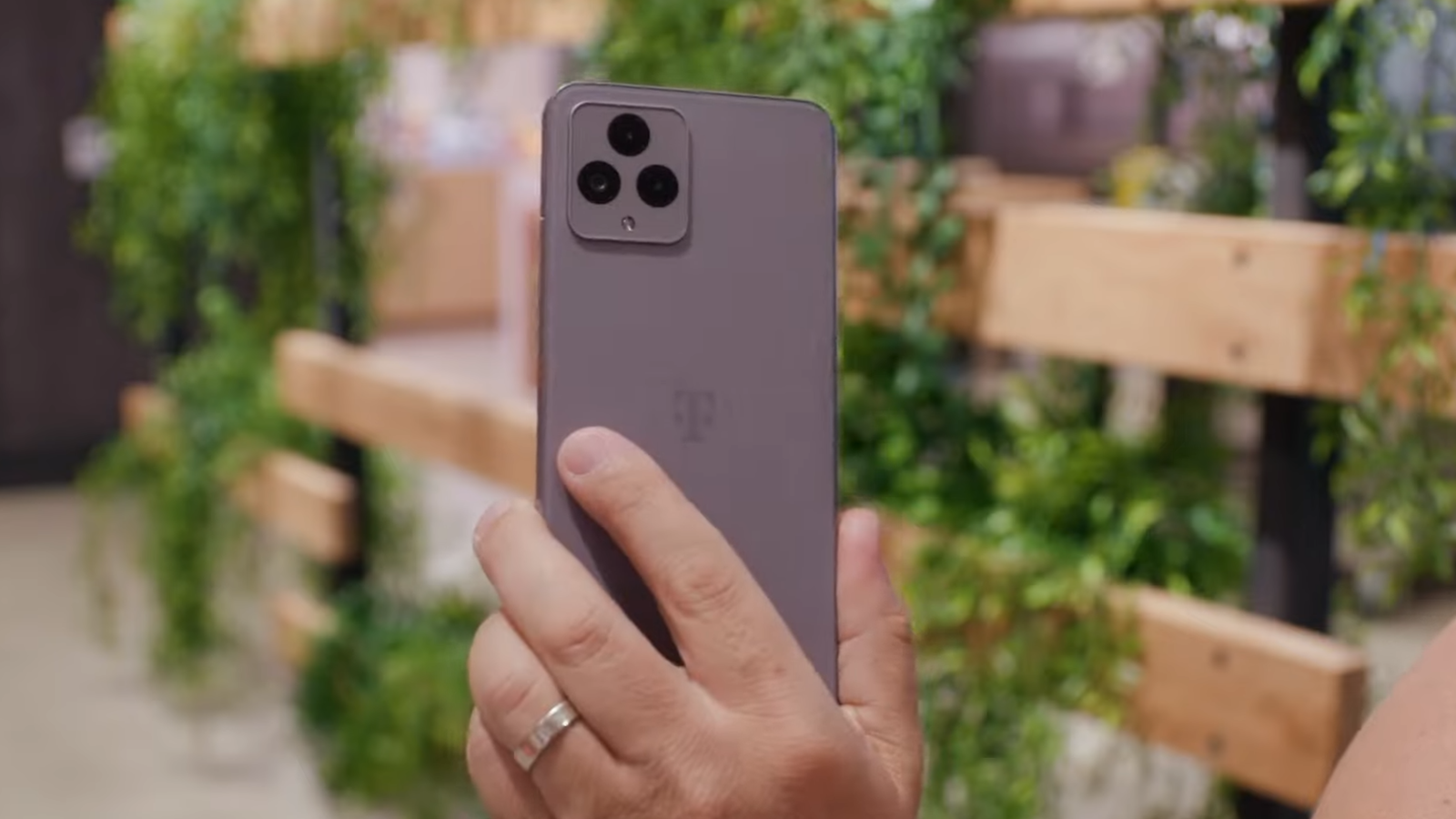 T-Mobile's REVVL lineup now includes a budget-friendly Android tablet ...