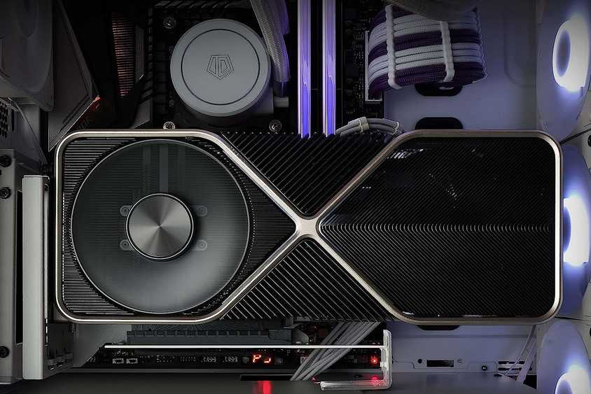 The definitive all-white gaming PC you should build in 2024