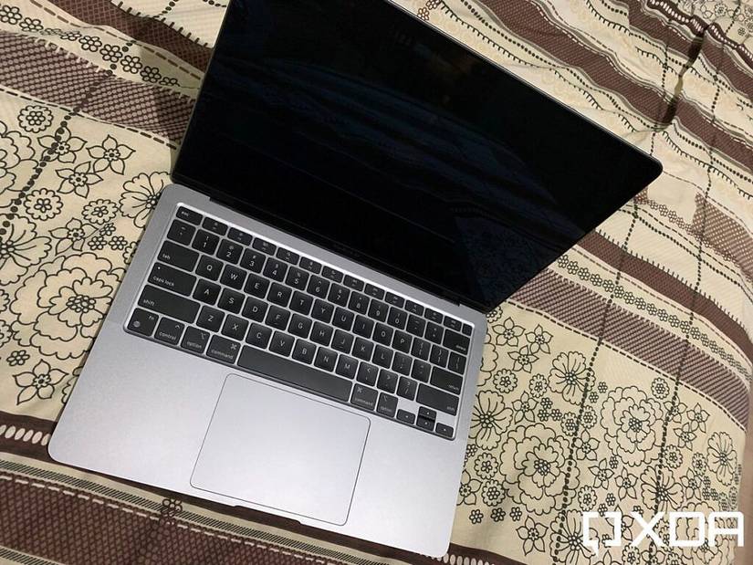 How to safely clean your MacBook