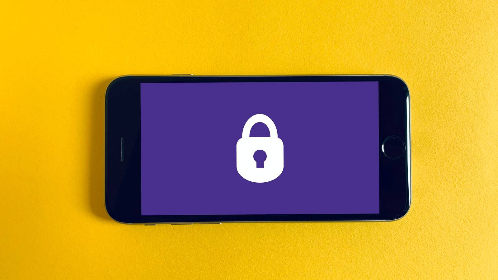 Apple may allow iOS app sideloading in the EU next year