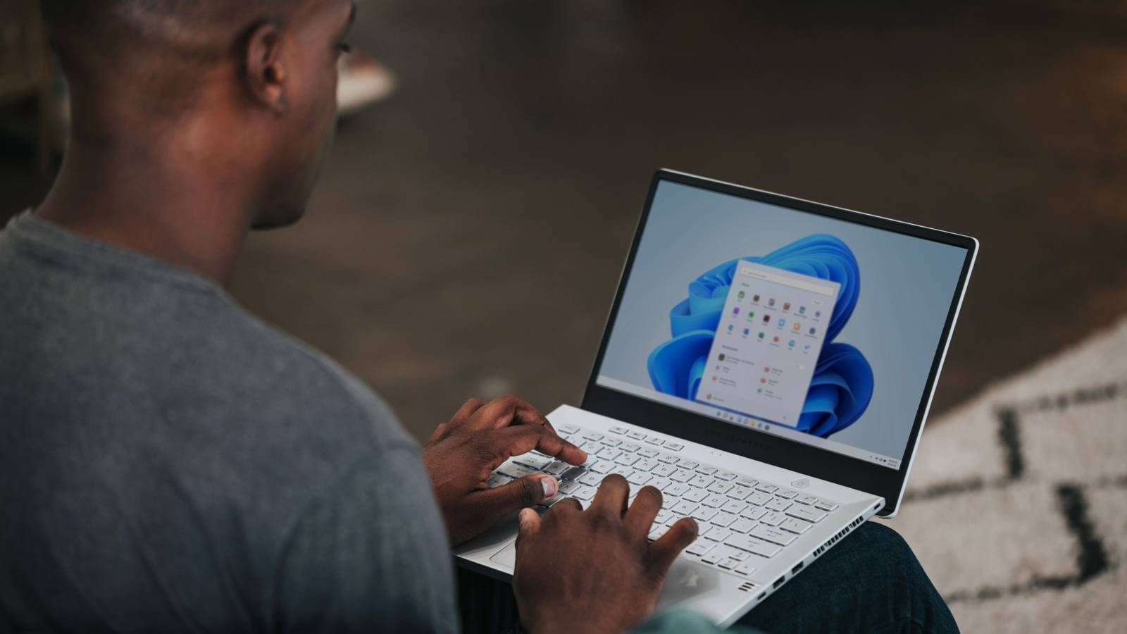 How to remove icons from the taskbar in Windows 11