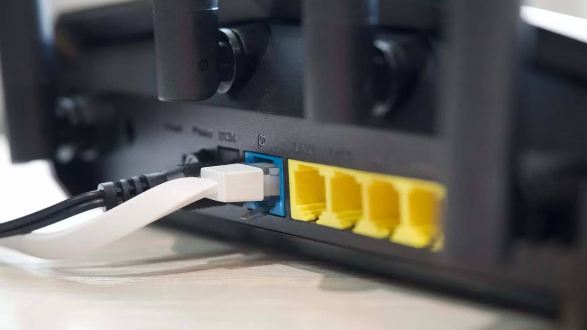How internet connectivity grew from dial-up to DSL to fiber, according ...
