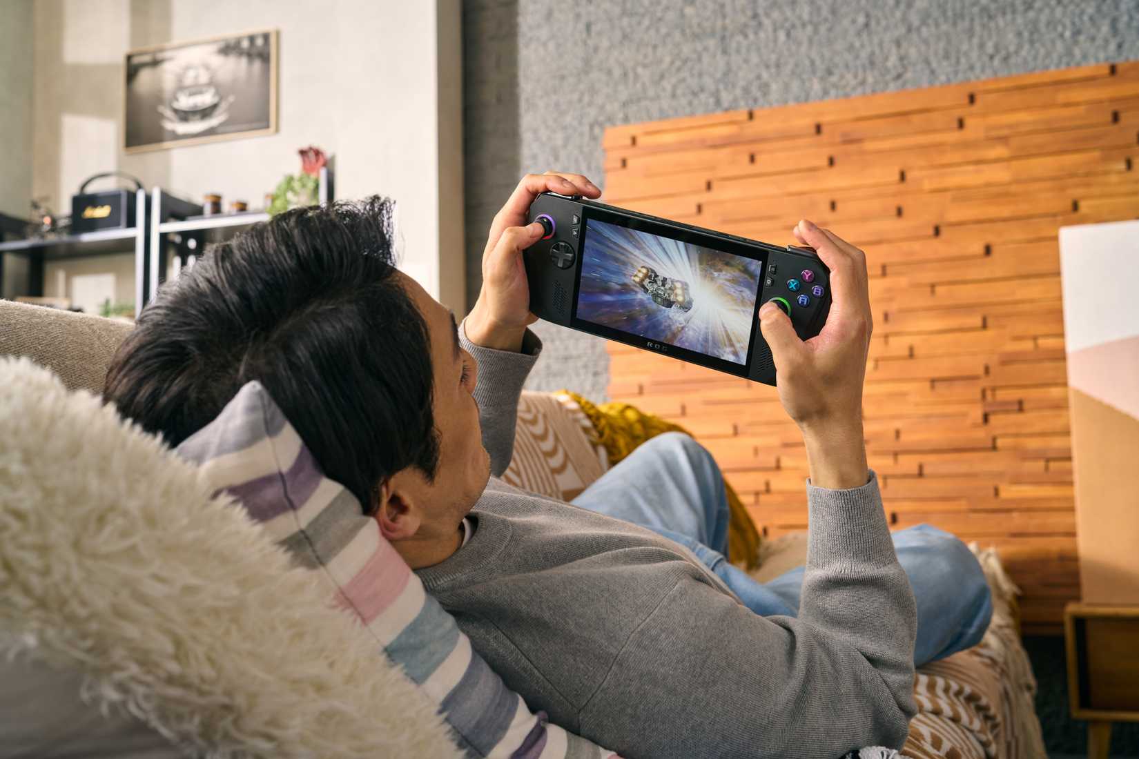 Asus ROG Ally X vs Steam Deck OLED