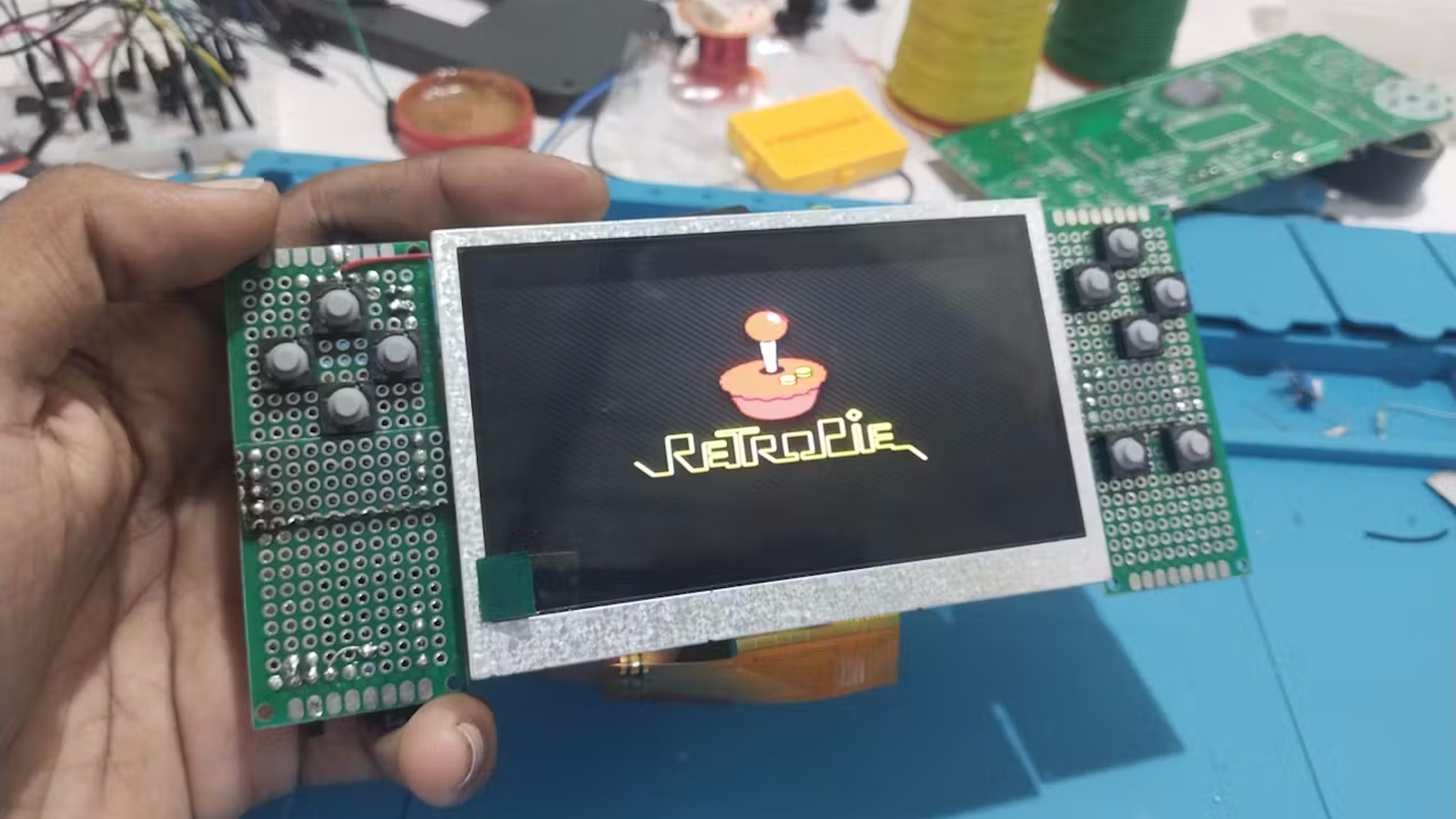 4 tips for building your own handheld gaming rig (and why it might be better than a retail one)