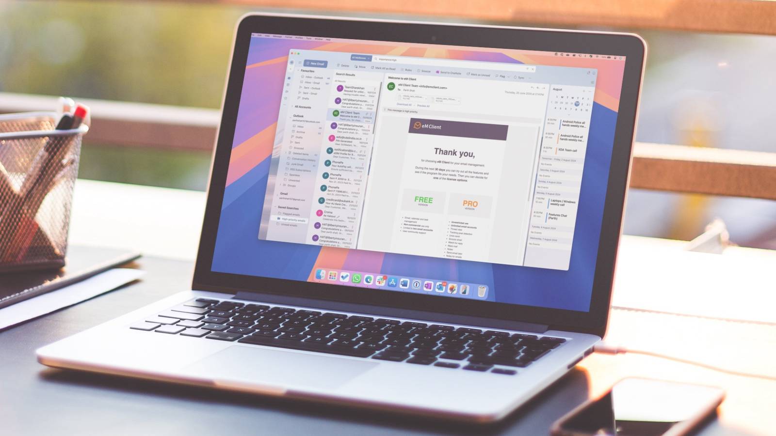 How to set out of office status in Outlook