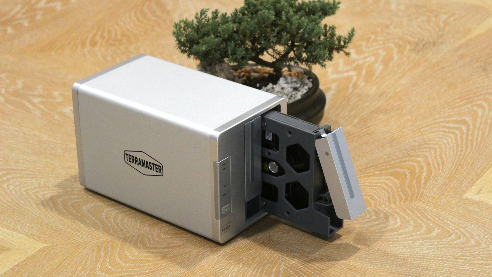 6 tools that made my NAS the smartest productivity device I own