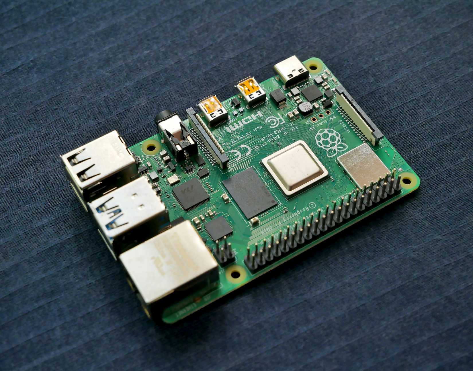 How you can use your Raspberry Pi as a password manager for all your ...