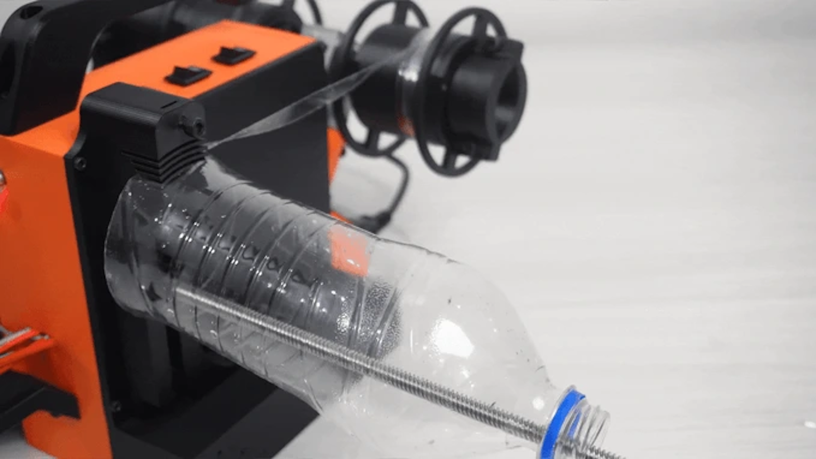This awesome machine turns PET bottles into 3D printer filament, and ...