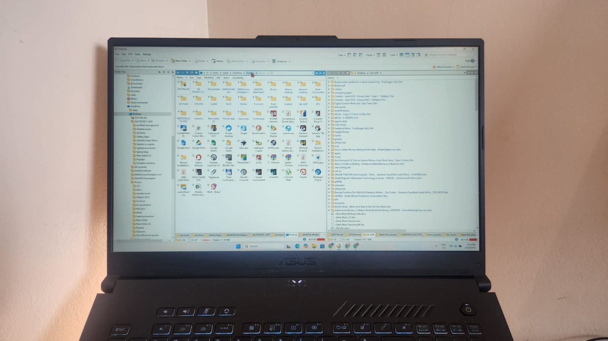 I Use This App Instead Of File Explorer For Managing My Windows Folders