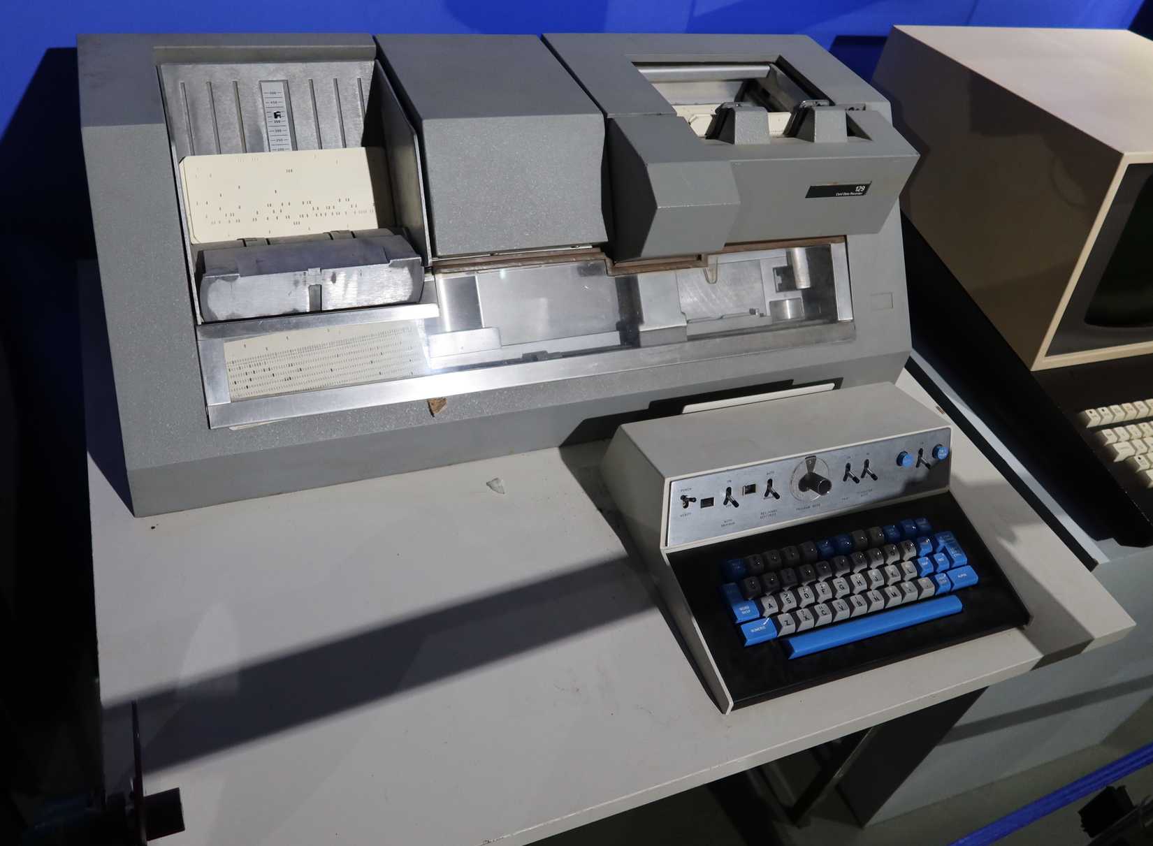 7 old-school technologies today’s whippersnappers would never recognize