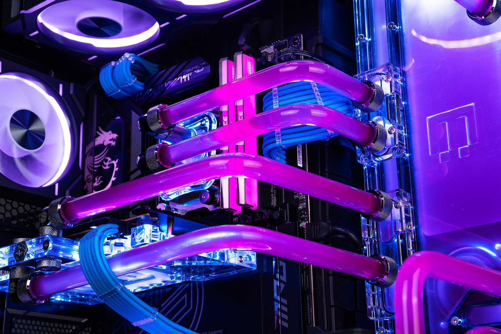 Maingear reveals two extremely beefy Apex PCs, and they look awesome