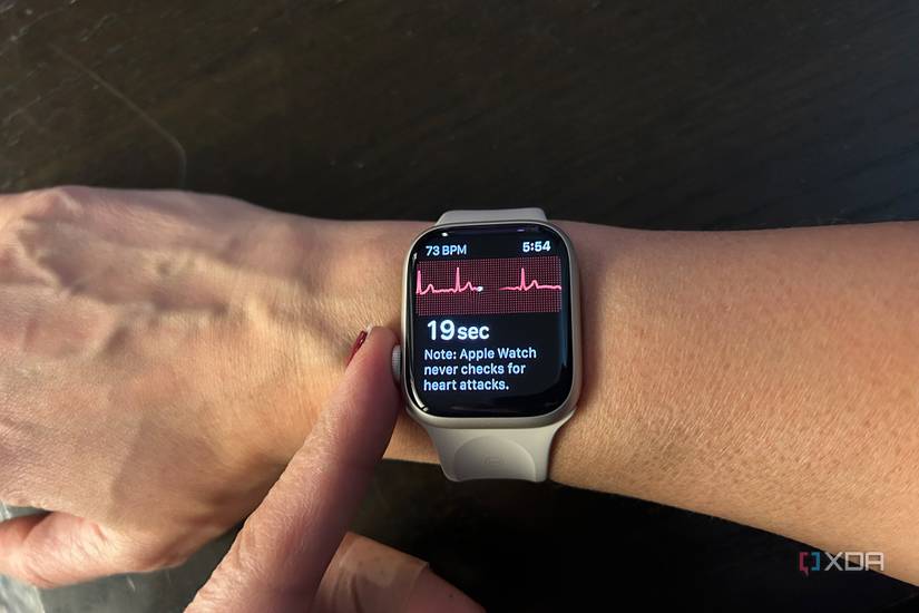 How to use ECG and check blood oxygen levels on Apple Watch