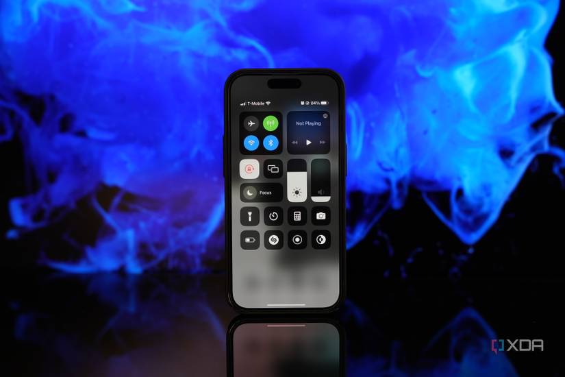 Samsung Galaxy Z Flip 5 vs iPhone 14 Pro: Which $999 smartphone should ...
