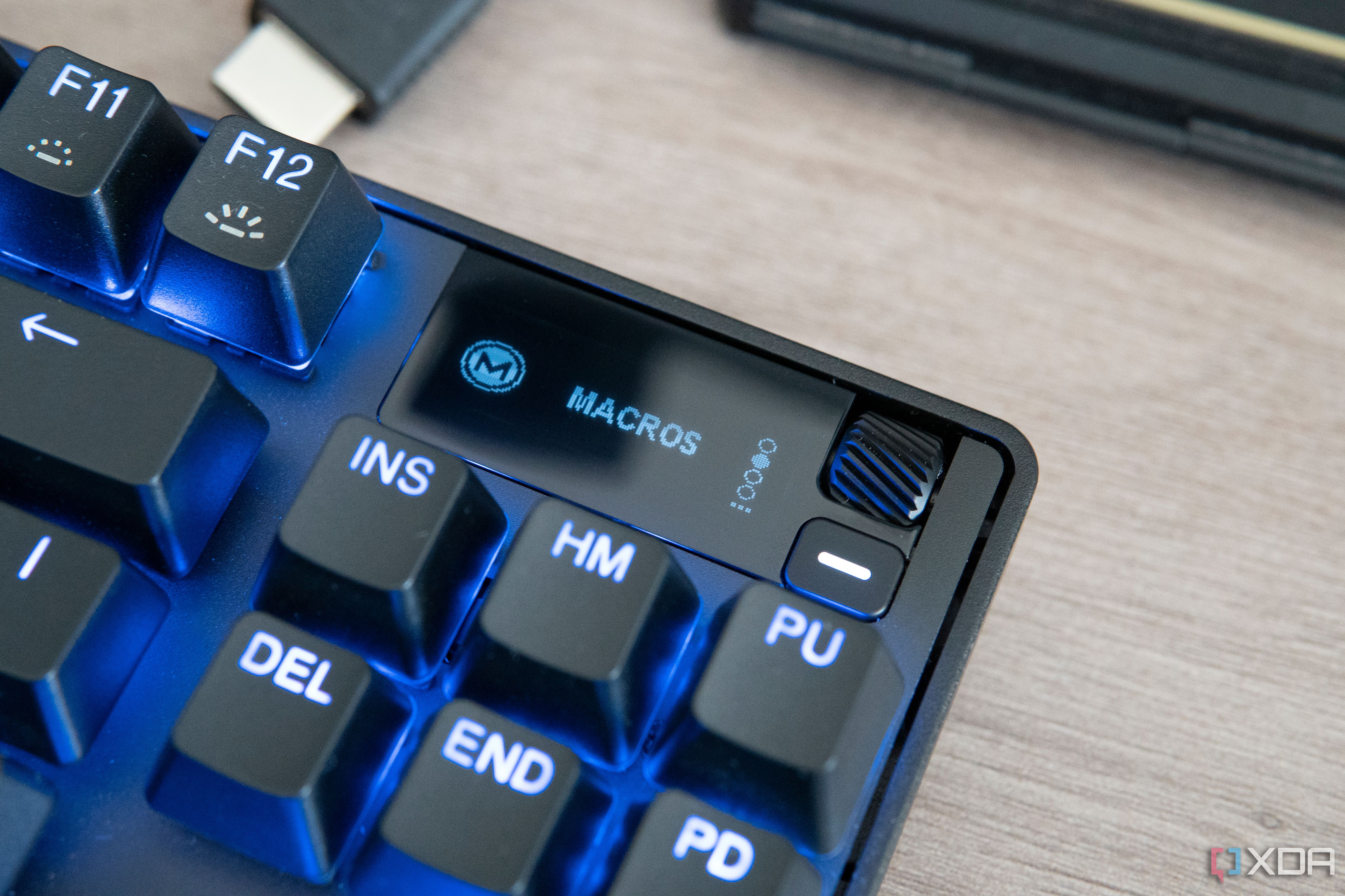 Ajazz AK820 Max review: An excellent 75% wireless keyboard with a knob