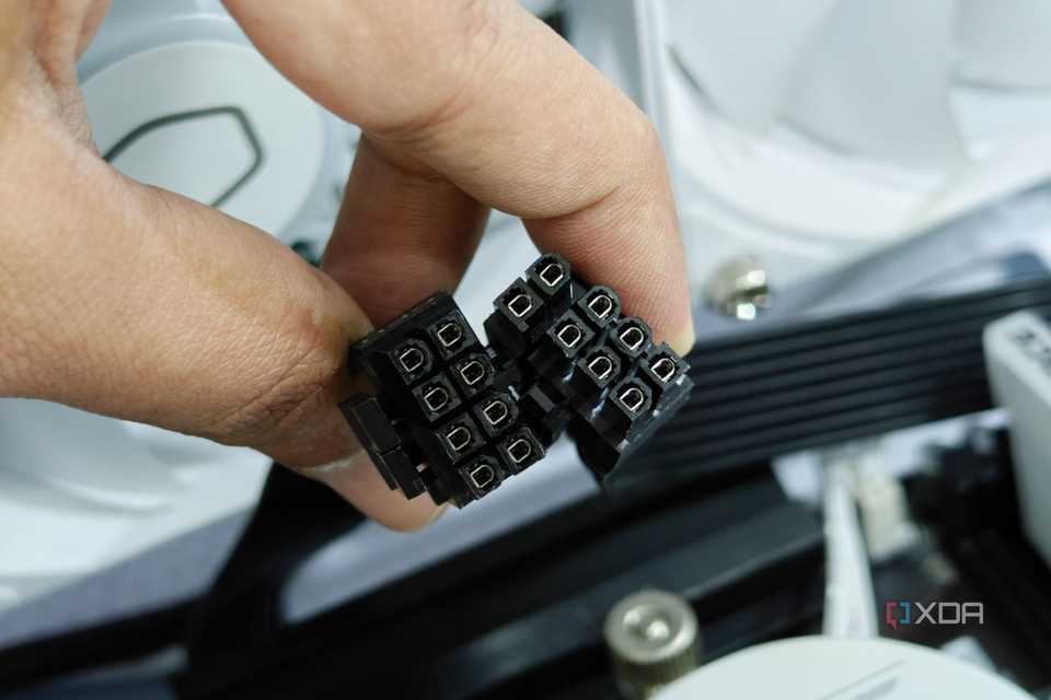 How to connect a GPU to the PSU