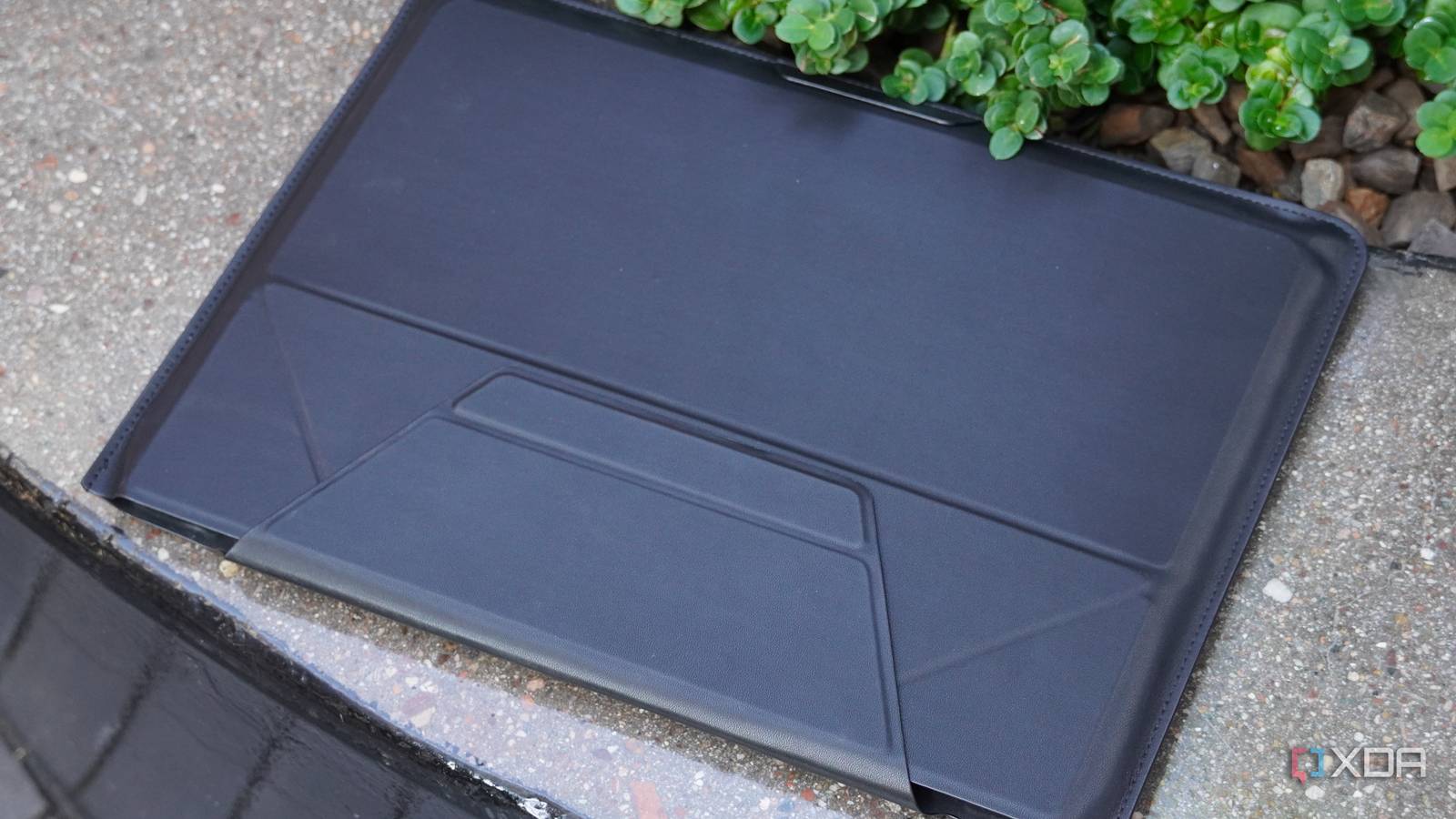 Moft Laptop Carry Sleeve review: A laptop sleeve, stand, and mousepad ...