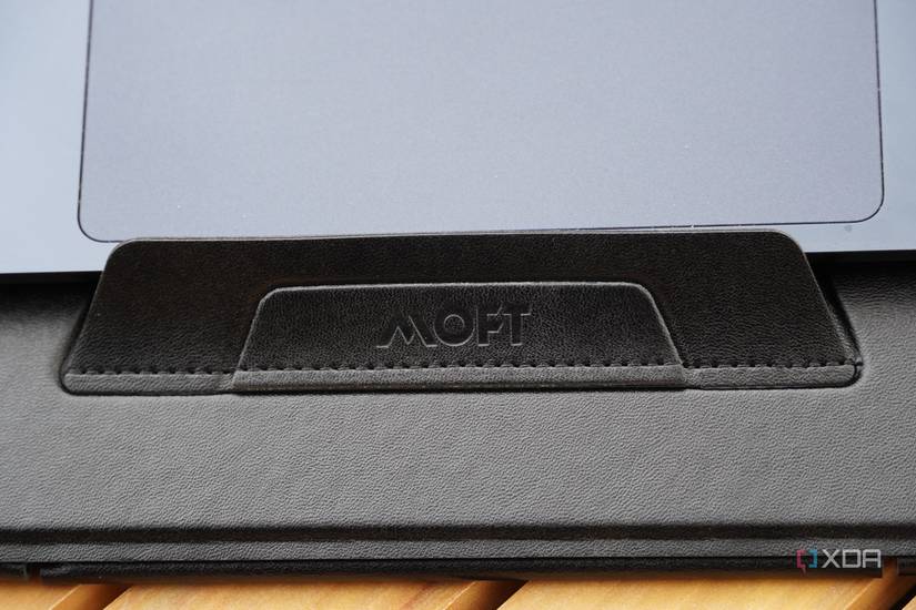 Moft Z Sit-Stand Laptop Desk review: A surprisingly-great way to use a ...