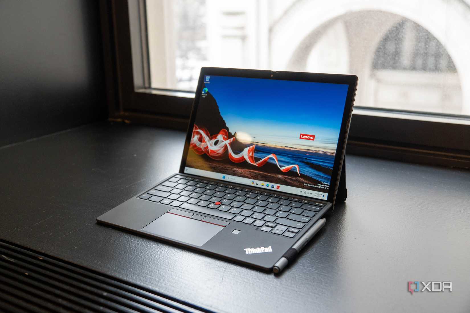 Surface Pro 11 vs Lenovo ThinkPad X12 Detachable Gen 2: Which business ...