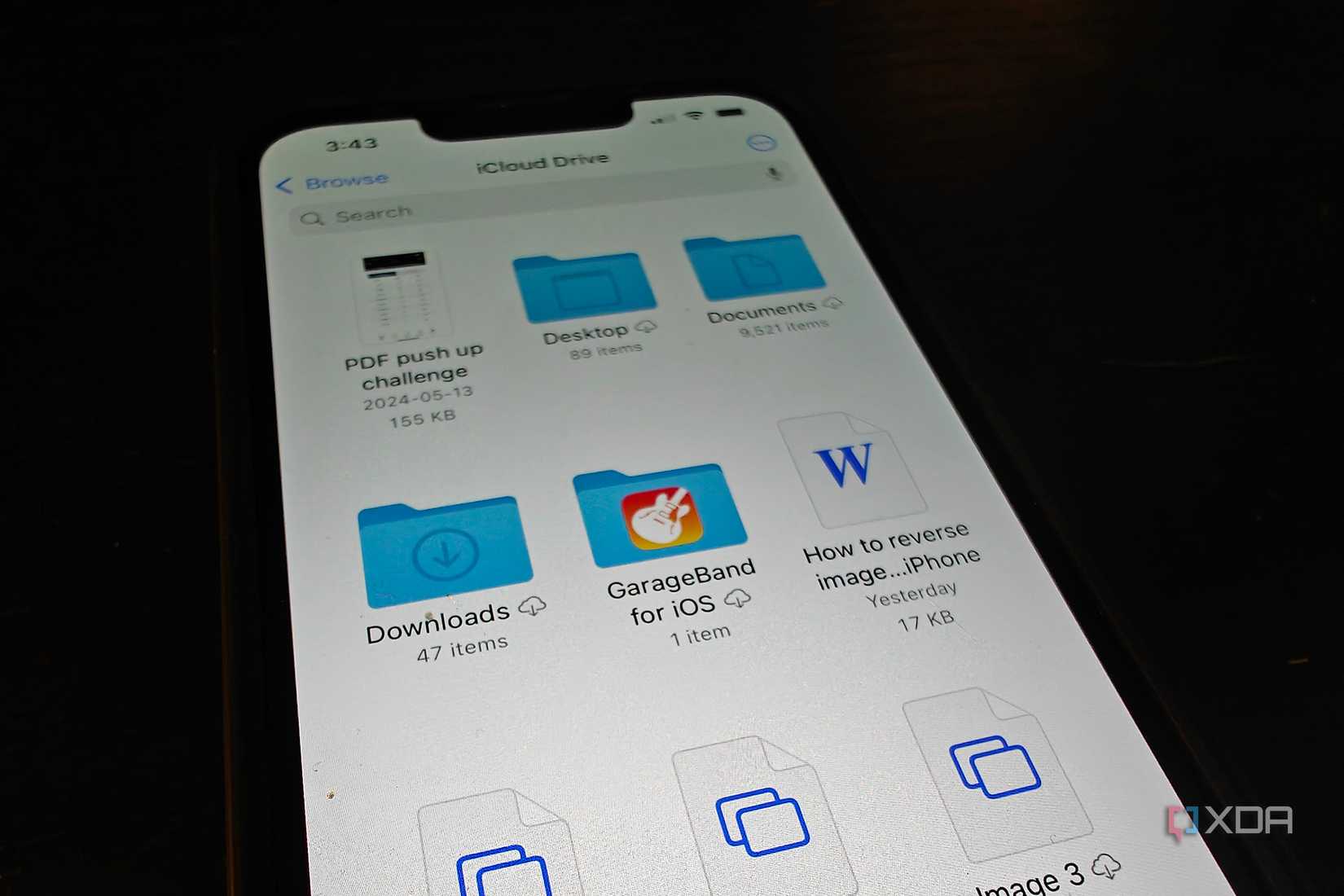 Why can't I receive pictures on my iPhone? How to fix the issue