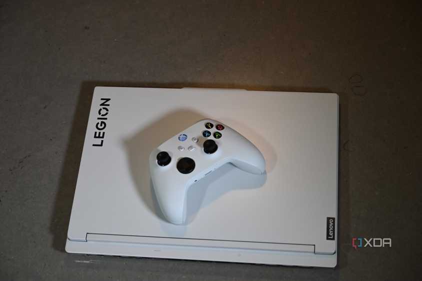 I turned my 3DS into an Xbox controller for my PC so that you don't have to