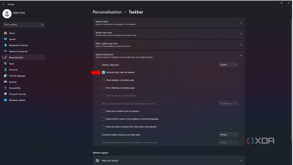 How to personalize your taskbar in Windows 11