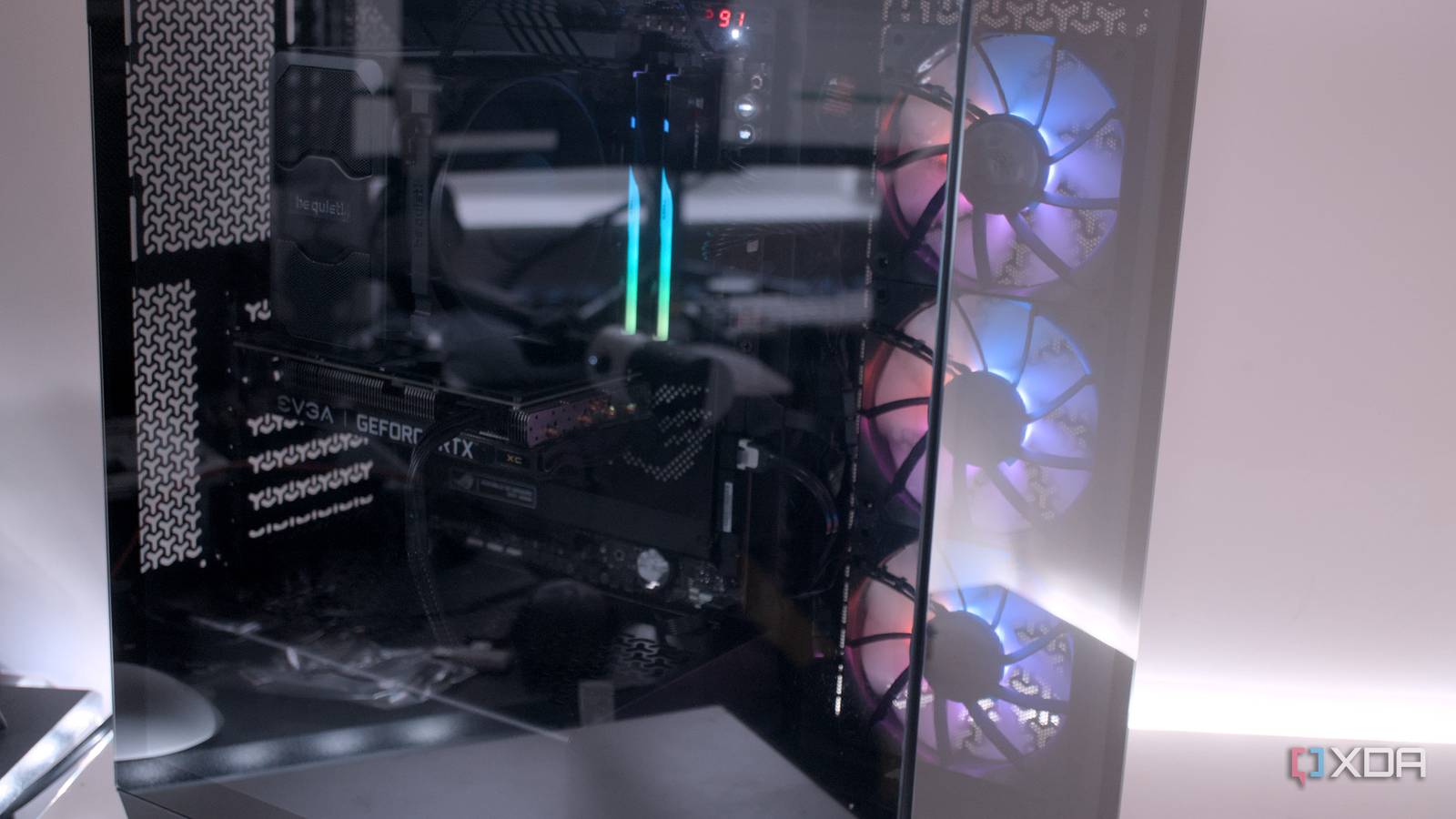 Corsair 3500X ARGB review: An affordable version of the Corsair 6500 without a second chamber