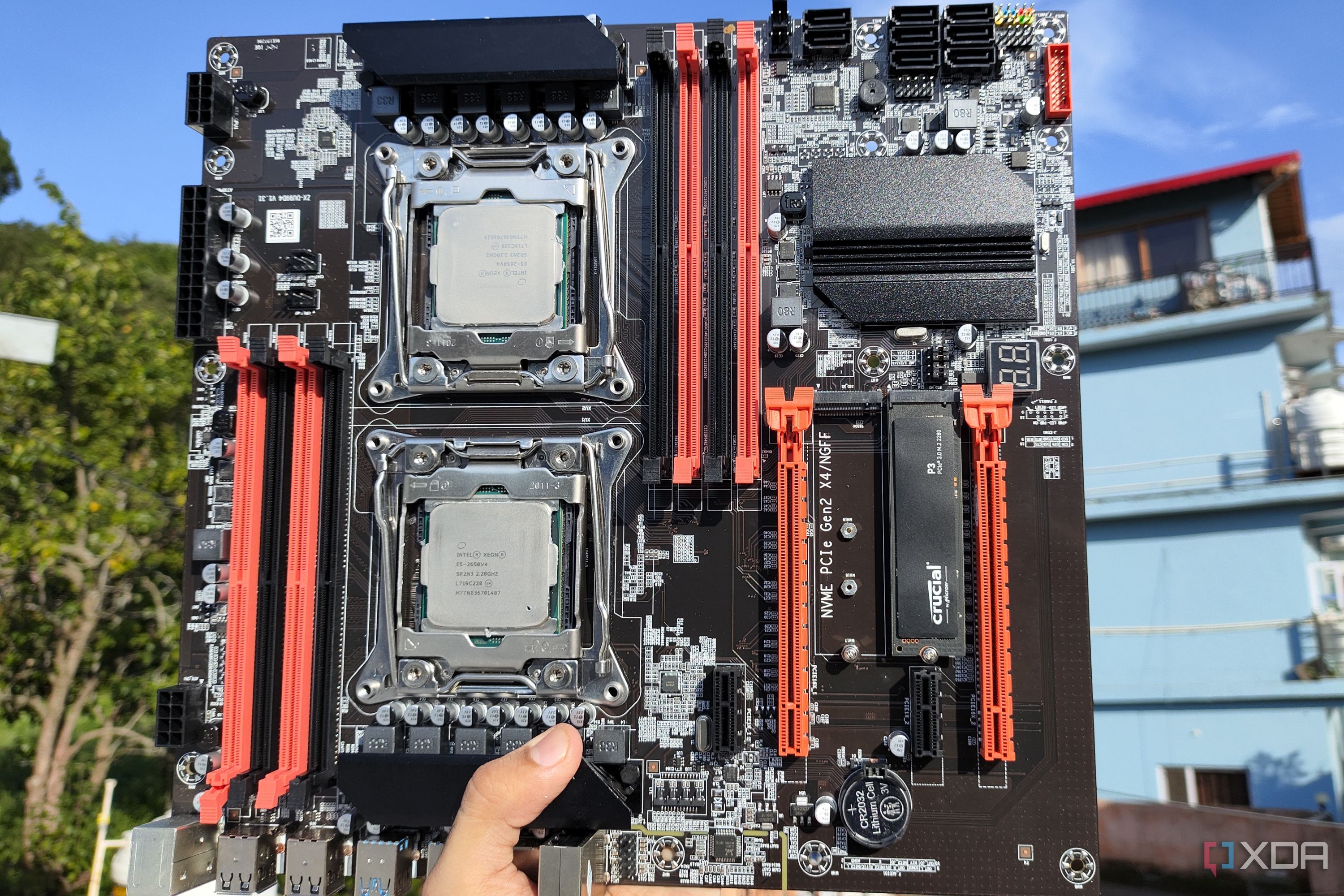 I finally filled every PCIe slot on my motherboard