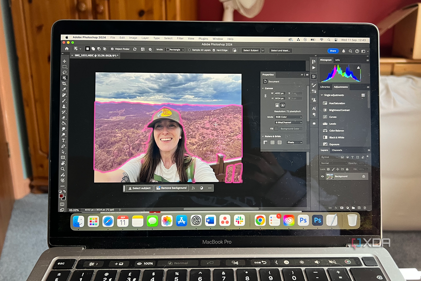 4 easy ways to cut out an image in Photoshop