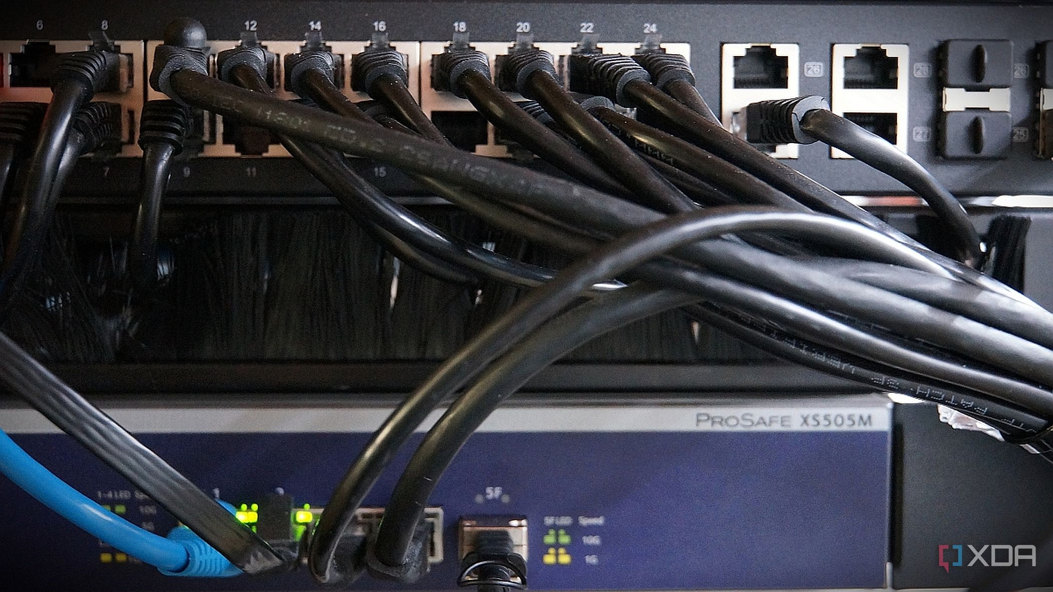 4 advantages of stacking network switches (and why you'd want to)