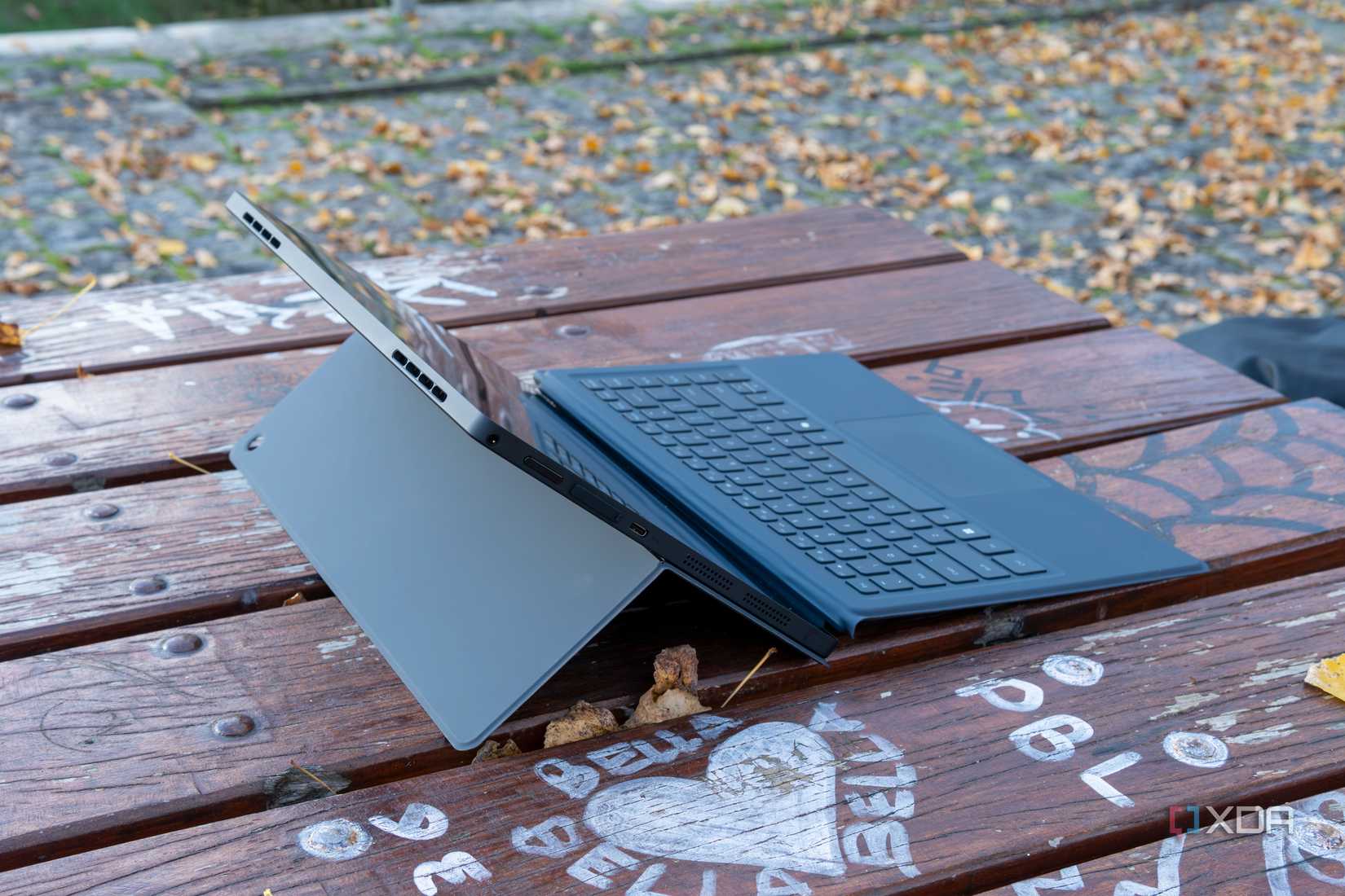 Minisforum V3 review: The Surface Pro has nothing to worry about (yet)
