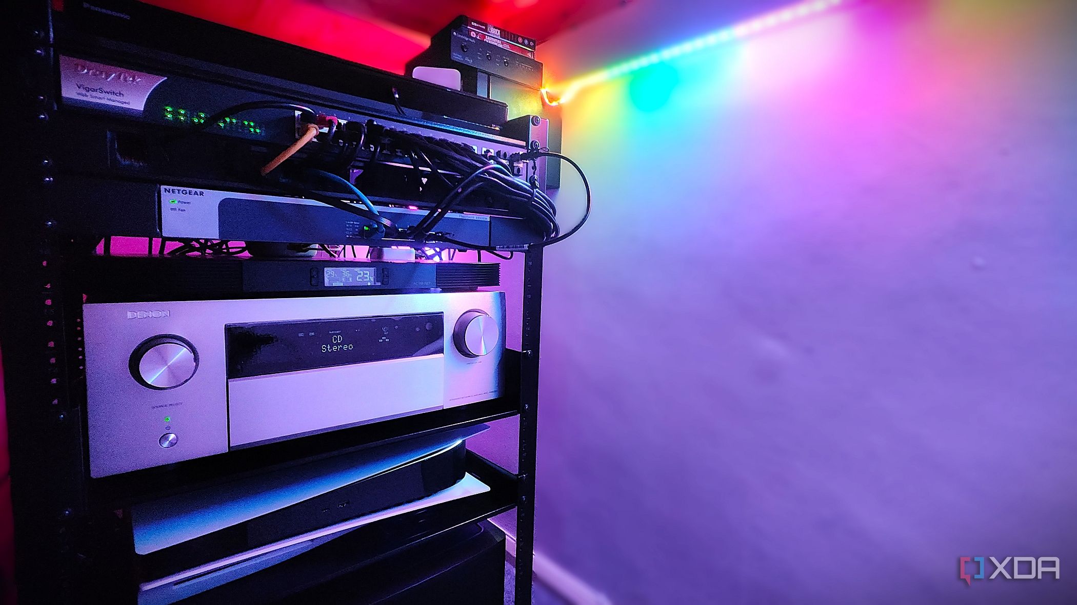 4 advantages of stacking network switches (and why you'd want to)