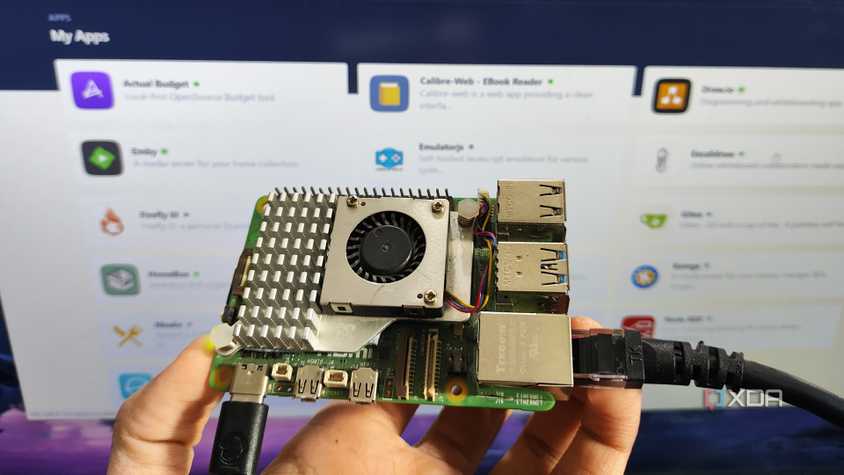6 e-ink Raspberry Pi projects that look amazing