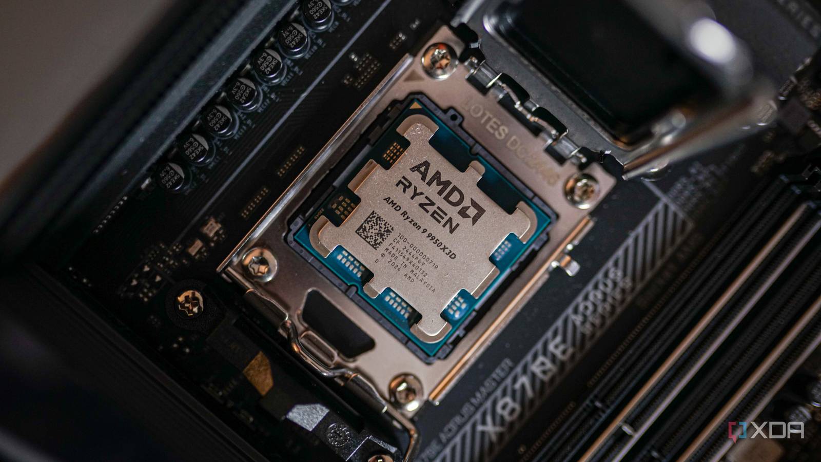 Your CPU never really boosts to the advertised clock speeds